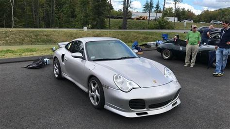保時捷911 Turbo天天開壞得快？ 里程破百萬公里的性能引擎狀況驚呆技師 Yahoo奇摩汽車機車