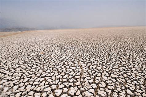 کاهش شدید آب های زیر زمینی کشور کجارو