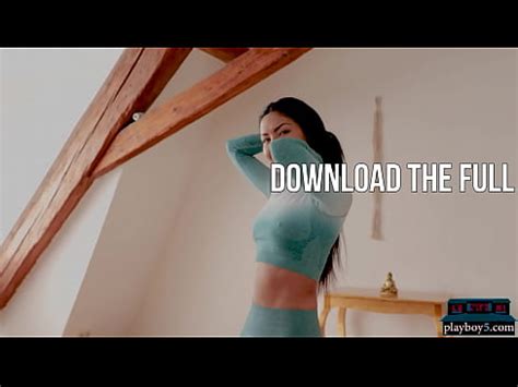 Petite Asian Milf Chloe Rose Doing Yoga And Strips Naked For Playboy Xvideos