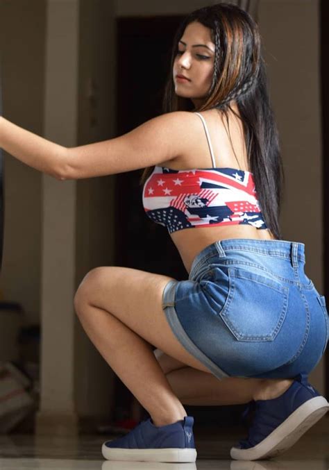 Priya Tiwari Scrolller