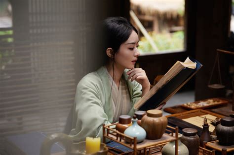 China Entertainment News Ni Ni Poses For Photo Shoot