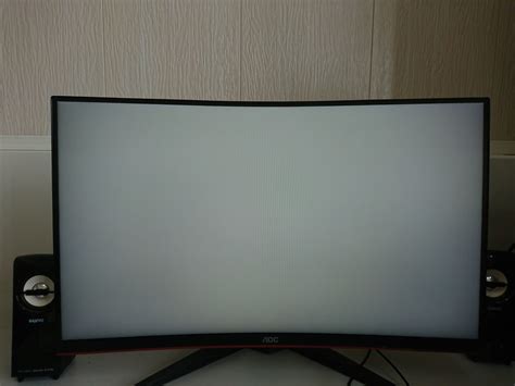 【問題】螢幕旁邊稍微有些黑 電腦應用綜合討論 哈啦板 巴哈姆特