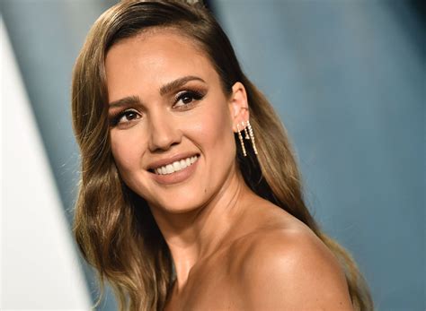 Jessica Alba Und Jennifer Aniston Modelaufträge Dank The Rachel
