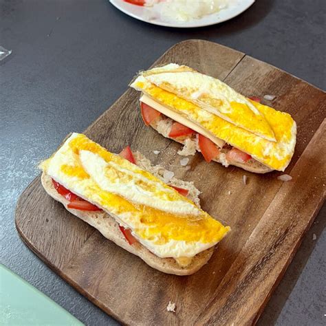Fried Egg Tomato Panini