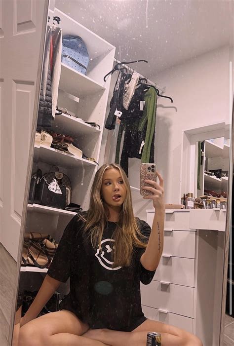 Comfy To Stunner R Girlswithphones