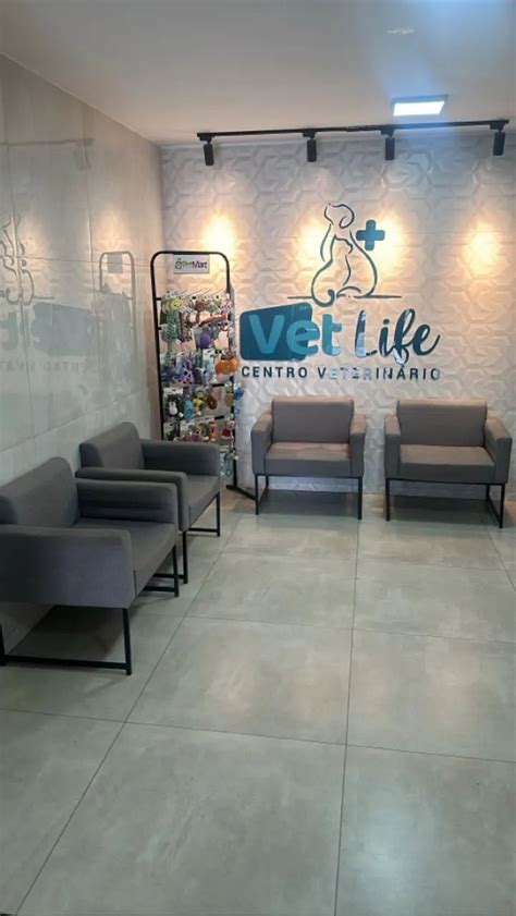 Clínica Veterinária Completa Com Loja E Banho E Tosa Comércio E