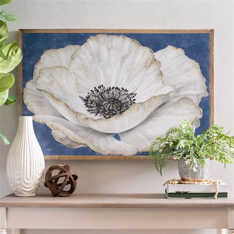 ورده بيضاء And خلفيه زرقا Elegance Art