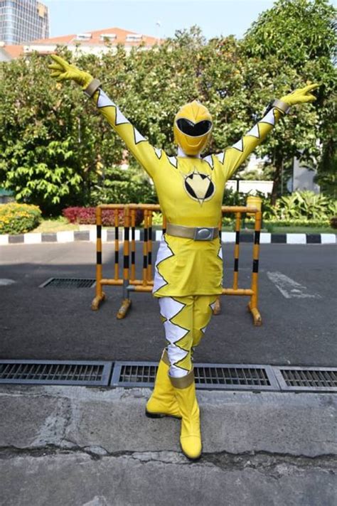 268 Best Images About Sexy Girls Power Rangers On Pinterest Cerina