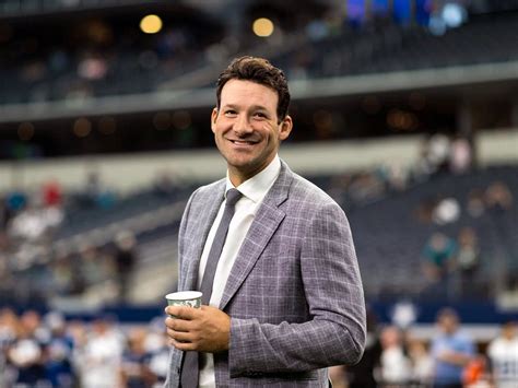 Tony Romo Dating History All About Former Cowboys Qbs Love Life