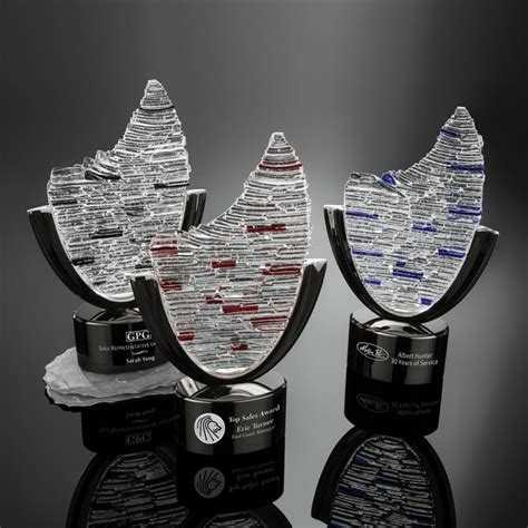 Scimitar Art Glass Sculpture Award With Free Engravingtrophycentral