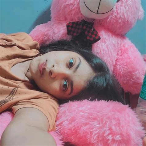 Samaira Khan Youtube