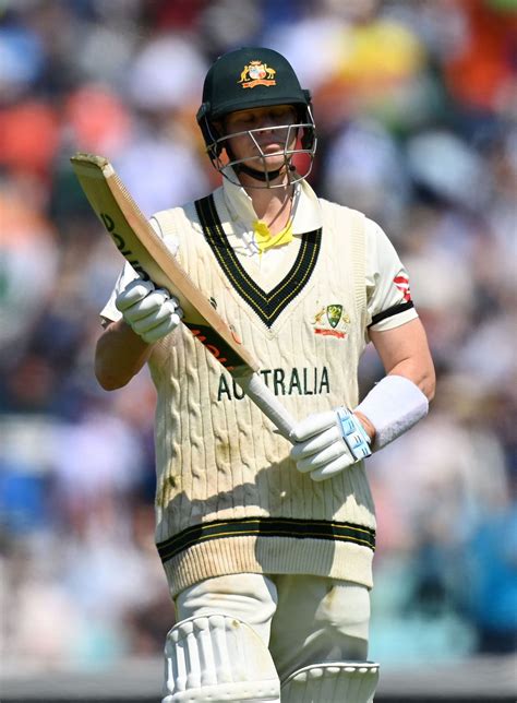 Steven Smith Walks Back After Playing On To Shardul Thakur