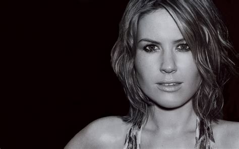 New Lifestyle Photos English Singer Songwriter Dido Wallpaper Gallery