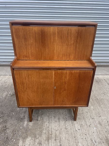1970s Turnidge Of London Bureau Turnidge Of London Vinterior