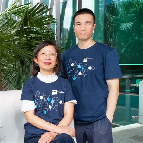 Qut Researchers Develop Water Based Method For Solar Cells Qut Science It And Maths Posted On