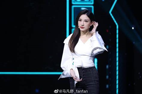 央視春晚正妹主播太搶鏡 昔當眾走光片再被挖出瘋傳 娛樂 中時新聞網