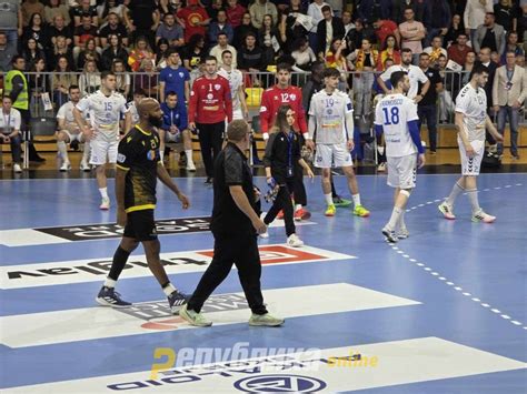 Oд ЕХФ нема абер навивачите на АЕК прават проблеми и во грчкото првенство