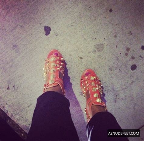 NIA RENEE HILL Feet AZNudeFeet