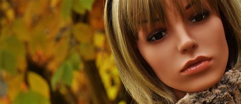 무료 이미지 사람 소녀 여자 사진술 햇빛 꽃 초상화 봄 빨간 색깔 가을 낭만적 인 어린이 유행 표정 미소 닫다 마네킹 얼굴 인형 눈