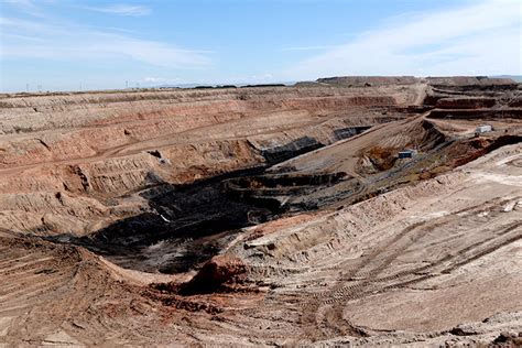 Салбарын сайд Бөөрөлжүүтийн уурхайн үйл ажиллагаатай танилцлаа