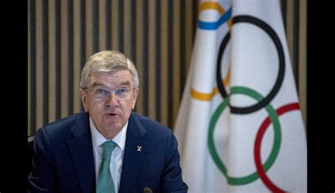 Глава МОК Томас Бах высказался за сохранение санкций против российских и белорусских спортсменов