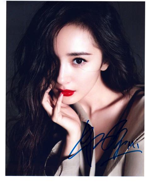 ヤン・ミー 楊冪 Yang Mi 直筆サイン入り写真 証明書付き 中国人気女優「王昭君」「新天生一対」の落札情報詳細 ヤフオク落札価格検索
