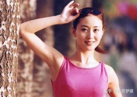 当年汤加丽拍人体写真，被一抢而空，丈夫要跟她离婚，父母进医院 知乎