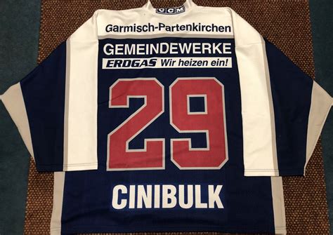Martin Cinibulk 2003 04 Jerseypage