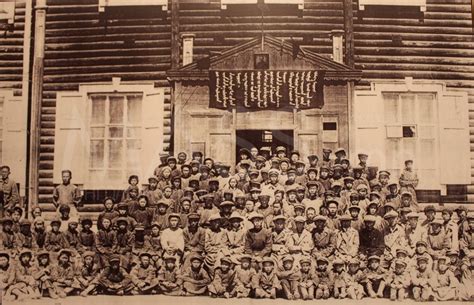 90 жил 90 фото баримтат гэрэл зургийн үзэсгэлэн