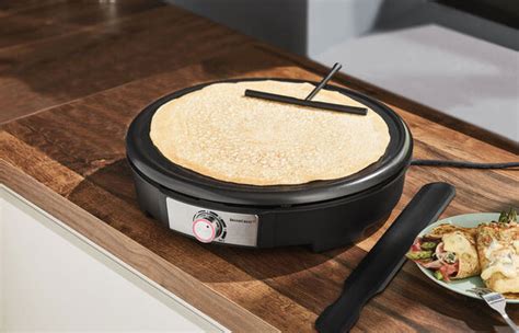 Lidl Is Selling A Bargain Crepe Maker Just In Time For Pancake Day