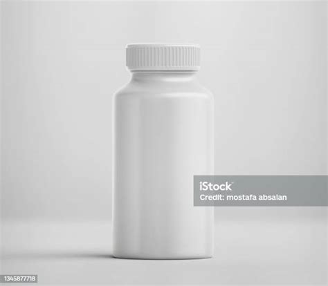 약 정제 알 약 현실적인 포장 상자 템플릿 3d 렌더링 가벼운 배경에 격리 된 화이트 매트 플라스틱 병 모형 형판에 대한 스톡 사진 및 기타 이미지 Istock