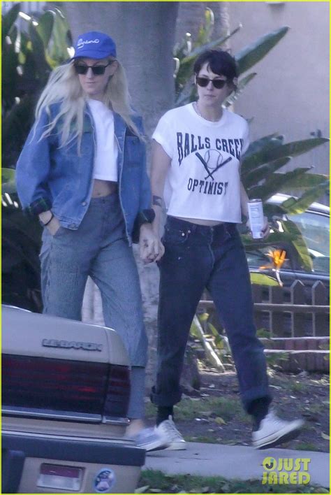 Kristen Stewart And Dylan Meyer Go For A Christmas Eve Stroll Photo