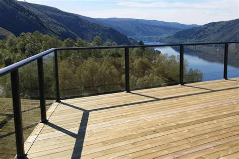 5 Grunner Til å Velge Glassrekkverk Obsbygg No