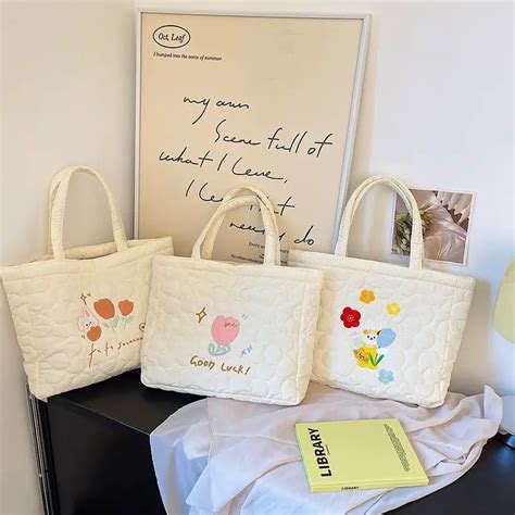 กระเป๋าสะพายข้างน้องกระต่ายน่ารัก🍋 แกลเลอรีที่โพสต์โดย Peemai Lemon8