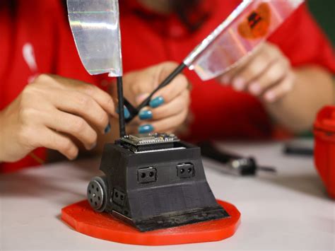 Torneio De “sumô Robô” No Japão Agência Brasil