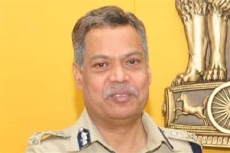 Ap Dgp Gives Notices To The Waiting Ips Officers Telugu360