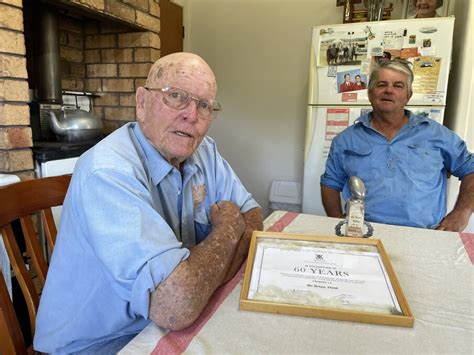 Recognizing Brian Hunt 71 Years As A Murrurundi Wool Classer The