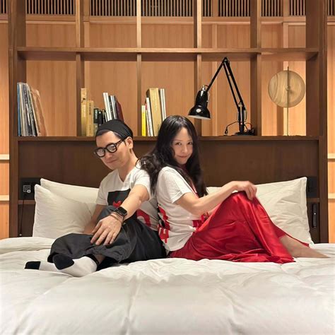 인`스타`그램 세상 62세 서정희 6세 연하 남친과 침대 위에서 환한 미소…`행복한 사이` [n샷] Zum 뉴스