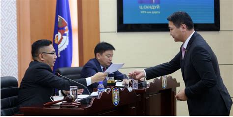 Энэ оны төсөвт нэмэлт өөрчлөлт асуудлыг хэлэлцэж байна