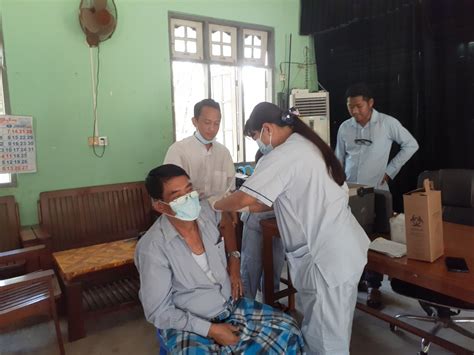 ဒဂုံမြို့သစ် တောင်ပိုင်း မြို့နယ်တွင် Pfizer ကိုဗစ် ၁၉ ရောဂါ ထပ်ဆောင်းကာကွယ်ဆေး ဆက်လက်ထိုးန