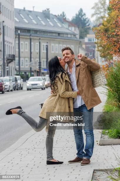 Ein Liebespaar Photos And Premium High Res Pictures Getty Images
