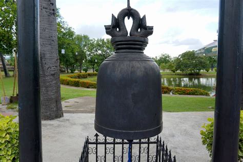 รูป อนุสาวรีย์พ่อขุนรามคำแหงมหาราช