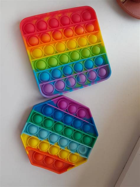 Попет Pop It — цена 50 грн в каталоге Головоломки Купить детские товары по доступной цене на