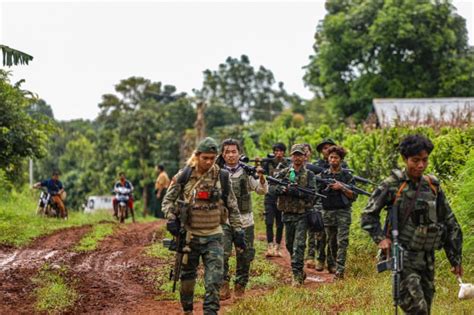 စစ်ကောင်စီကို စစ်ရေးနည်းနဲ့ ဖယ်ရှားနိုင်မလား Bbc News မြန်မာ