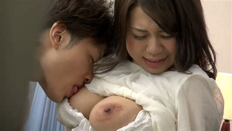 仲良し親子にちょっかいを出すエロ美熟女訪問販売員 12人4時間 アダルト動画 ソクミル