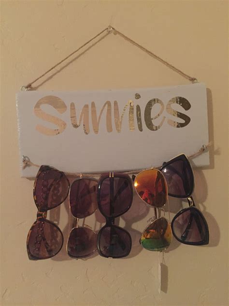Diy Sunglass Holder Perfect For My Sunnies Diy Sunglasses Holder