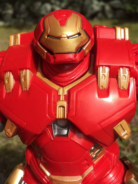 Marvel Legends Hulkbuster Iron Man Build A Figure Review Marvel Toy News
