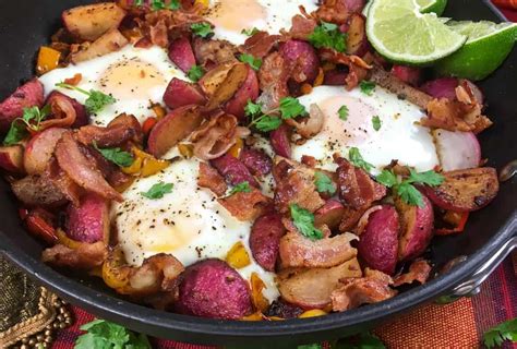 Healthy Breakfast Skillet With Eggs Veggies And Bacon