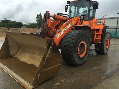 Loading Shovel S E Davis And Son Ltd