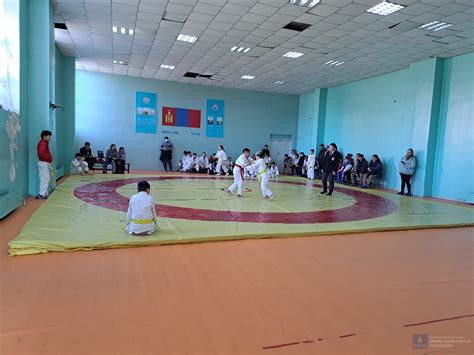 Жүдо бөхийн дүүргийн аварга шалгаруулах тэмцээн болж өндөрлөлөө